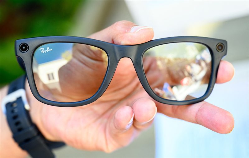 Meta Ray-Ban Display AI Glasses Revolutionize Wearable Technology